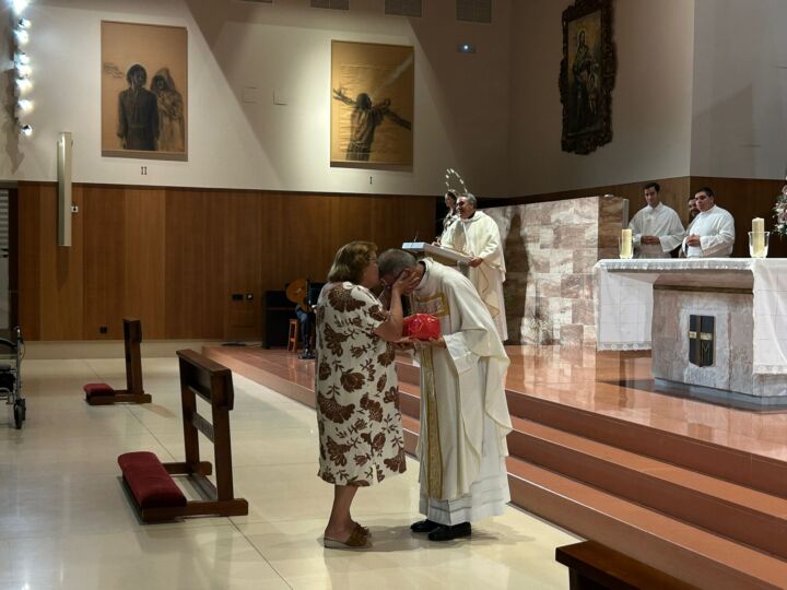 Misa de despedida de D. Leonardo Giacosa, vicario parroquial - Parroquia San Juan Pablo II ...